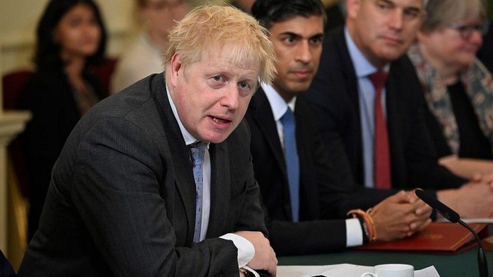 Boris Johnson's cabinet heads to Bristol for meeting - BBC News