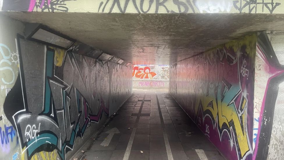 Artists to breathe new life into Wolverhampton underpass - BBC News