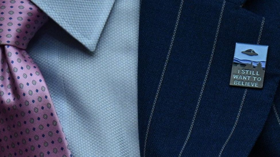 UFOs and aliens bring a divided US Congress together - BBC News