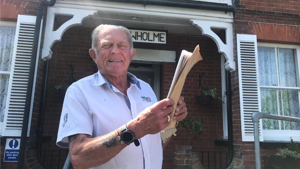Letter delivered to Ipswich woman 54 years late - BBC News