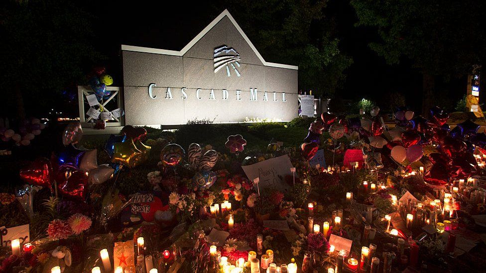 Cascade Mall shooting: Suspected gunman found dead in prison cell - BBC ...