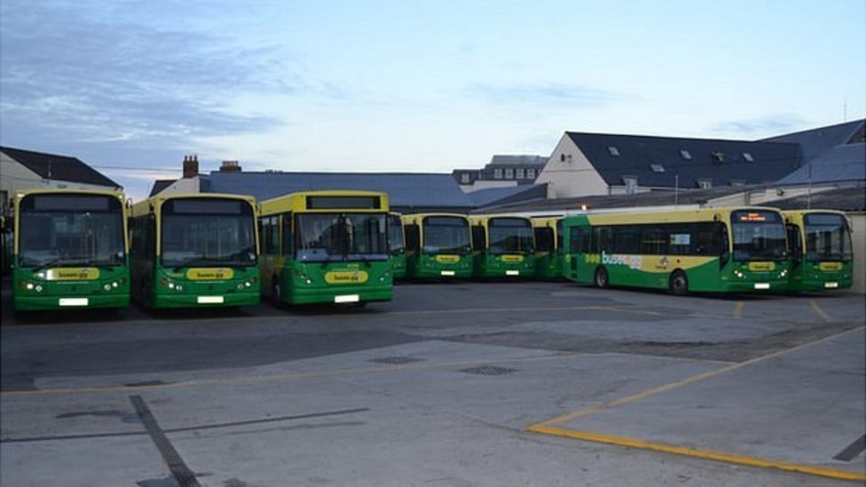 Guernsey buses 'could be replaced by 2020' - BBC News