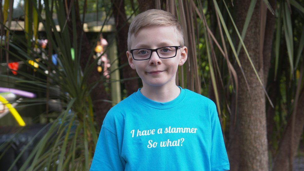 'You don't suffer from a stammer, you rock it!' - BBC Newsround
