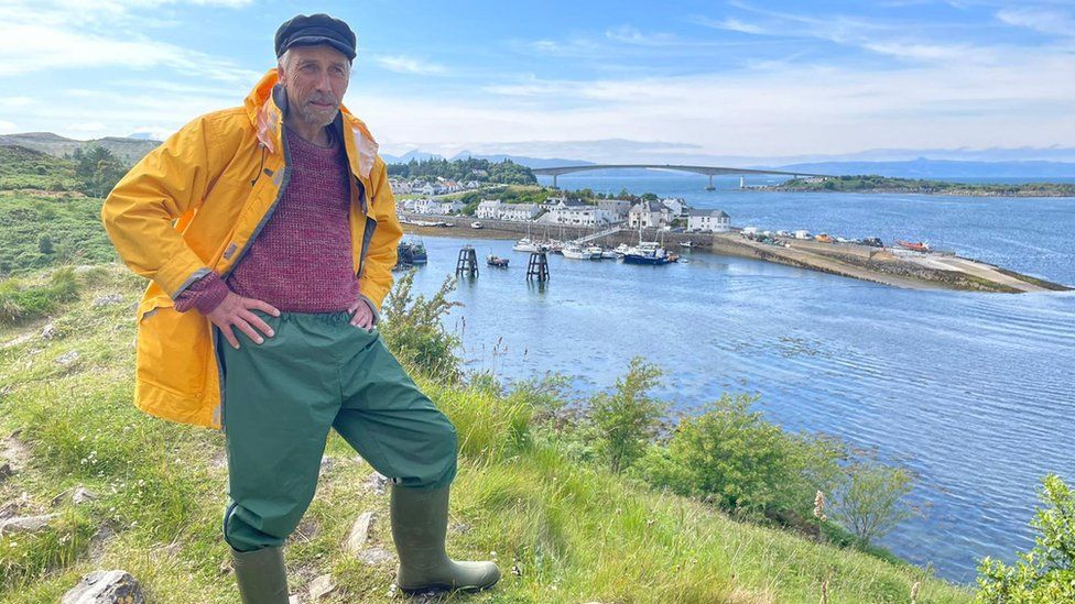 Llion Williams: Lloches ar ynysoedd yr Alban - BBC Cymru Fyw