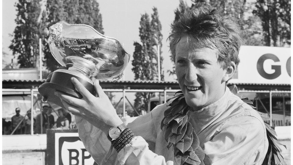 From parks to docks - 85 years of the London Grand Prix - BBC News