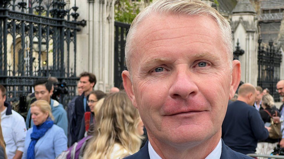 Queen Elizabeth II: East of England mourners queue for hours to see ...