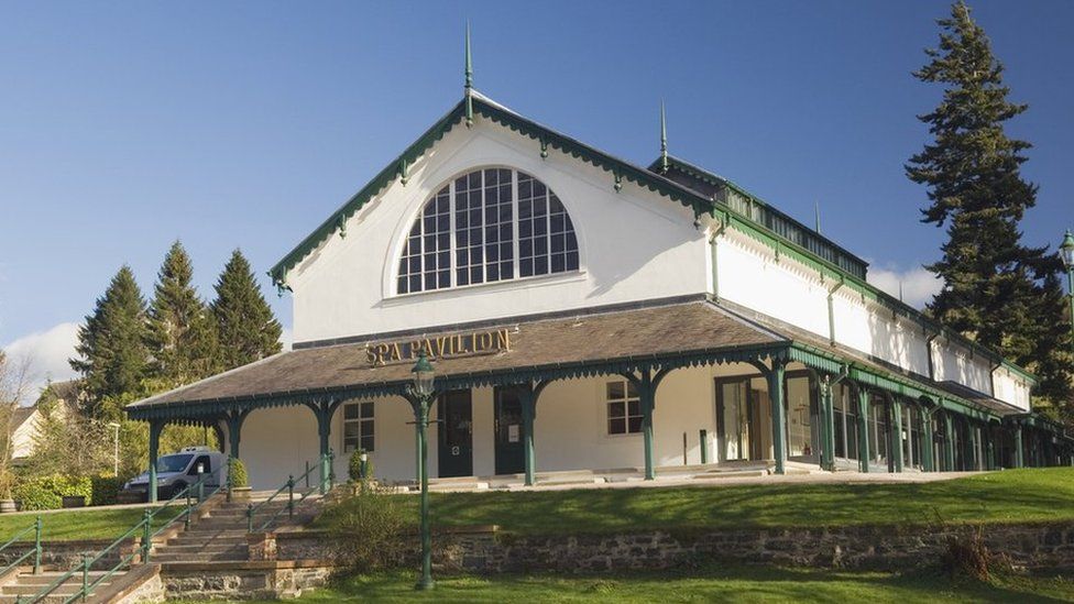 Community trust to buy Strathpeffer Pavilion - BBC News