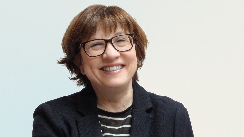 S4C yn penodi Sioned Wiliam yn brif weithredwr dros dro - BBC Cymru Fyw