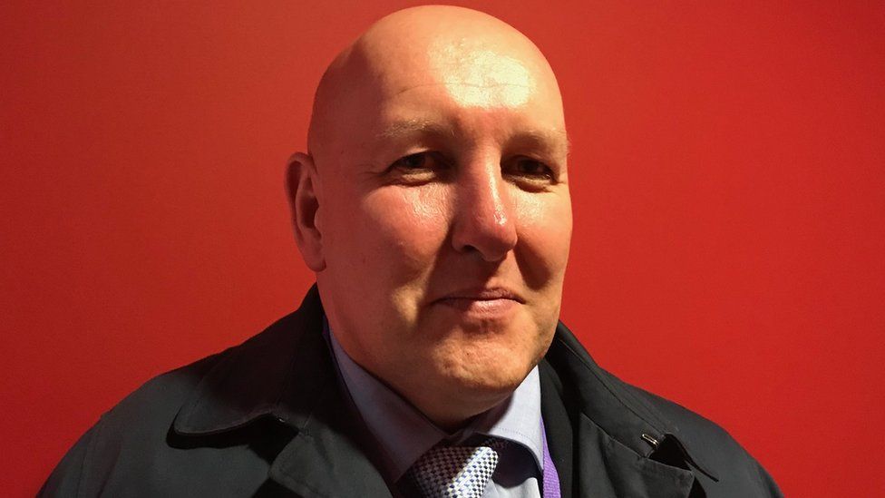 De-radicalisation approach needs 'fundamental review' - Prison Officers ...
