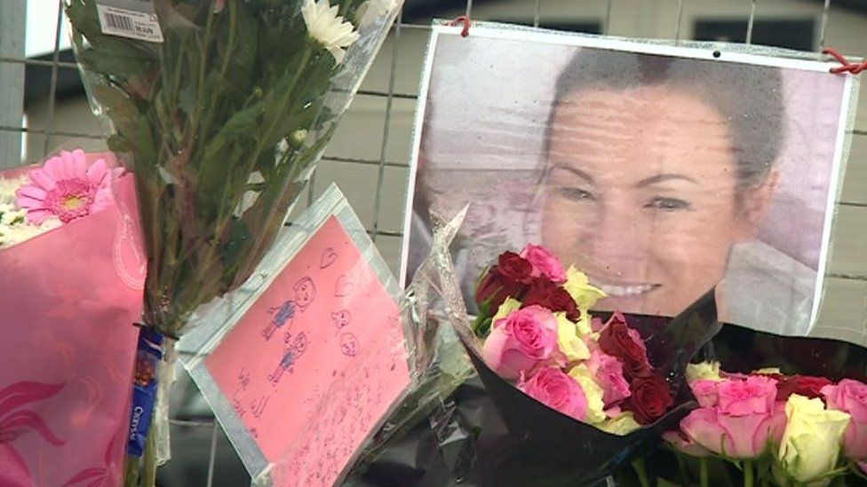 Julie Parkin death: Adam Parkin charged with murder - BBC News