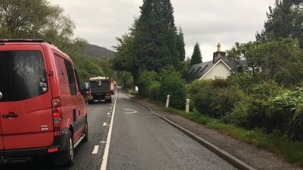 Man seriously injured in crash on A82 near Fort William - BBC News