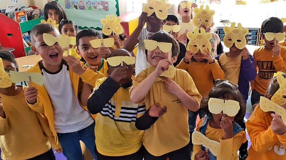 Young Mental Health: Pupils wearing yellow to show support for talking ...