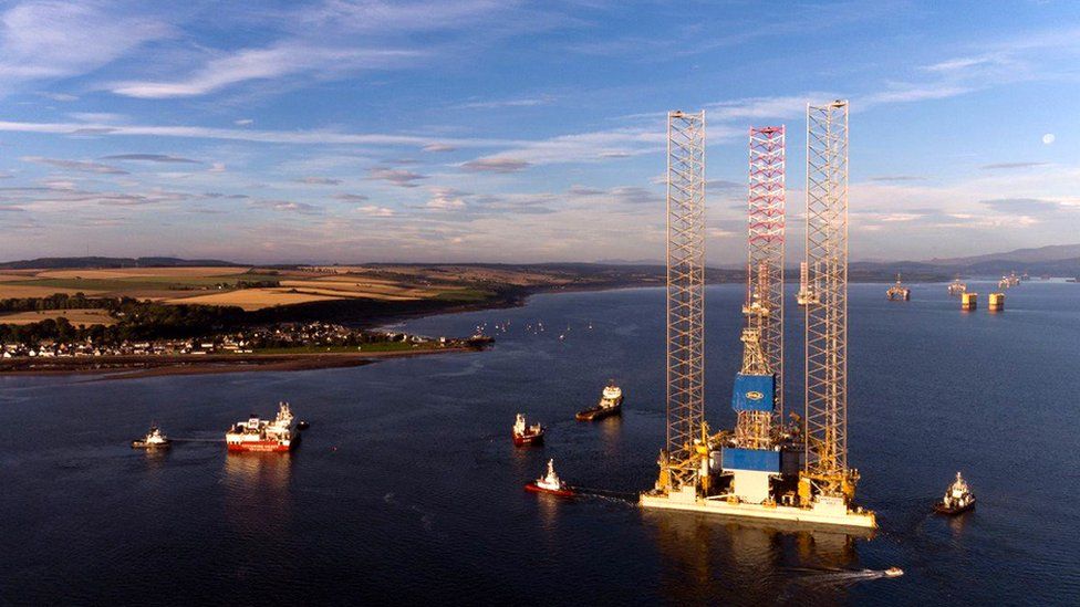 Search for man missing from Noble Lloyd Noble drilling rig scaled back ...