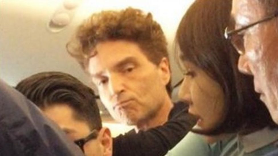 Korean Air used electric stun gun on five passengers - BBC News