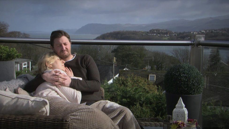 Ateb y Galw: Yr actor Dafydd Rhys Evans - BBC Cymru Fyw