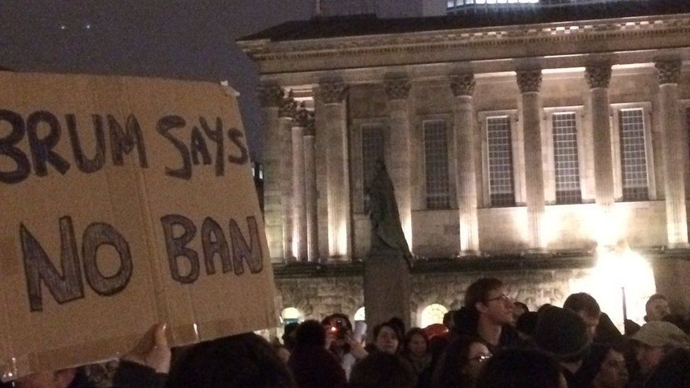 'Ban Trump from Birmingham', says Liam Byrne petition - BBC News