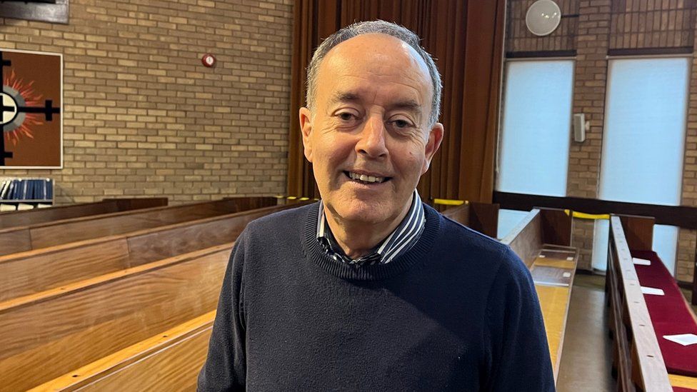 Diwedd cyfnod wrth i argraffdy olaf Caernarfon gau - BBC Cymru Fyw