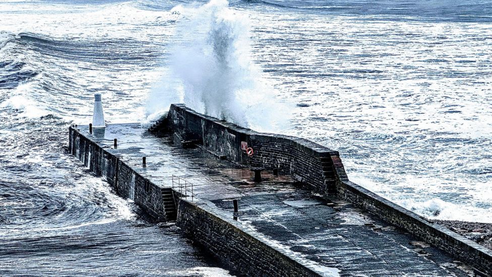 In Pictures: Storm Babet flooding in Scotland - BBC News