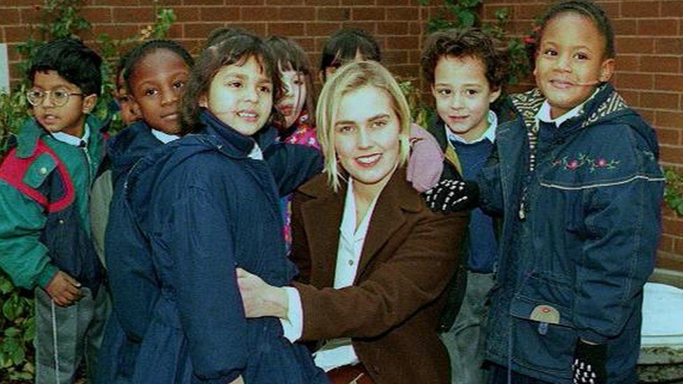 Lisa Potts: Injured nurse 'forgives' Wolverhampton machete attacker ...