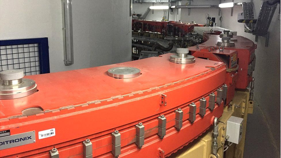 Open Sesame: Science centre unveiled in Jordan - BBC News