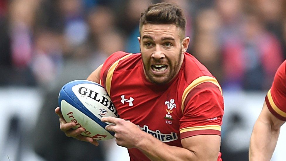 Rhys Webb: Scrum-half holds on to hope of playing for Wales again - BBC ...