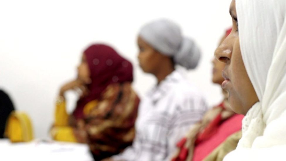 Pop-up vaccine clinic opens in Bristol's Eastville Park - BBC News