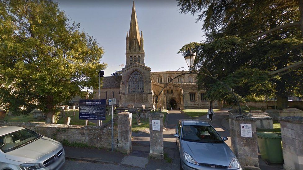 Witney rape: Woman attacked in St Mary's churchyard - BBC News