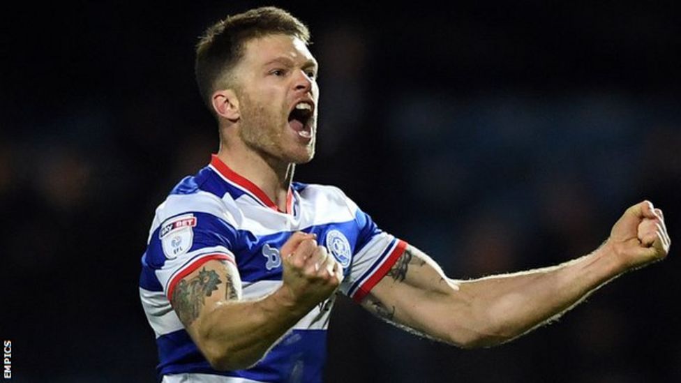 Jamie Mackie: QPR forward signs one-year contract extension - BBC Sport