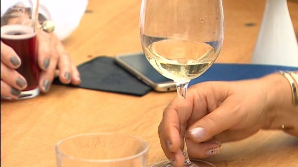 Coronavirus: Three staff test positive at Wrexham Wetherspoon - BBC News