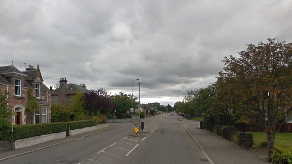 Inverness streets on A82 'the most pedestrian unfriendly' - BBC News