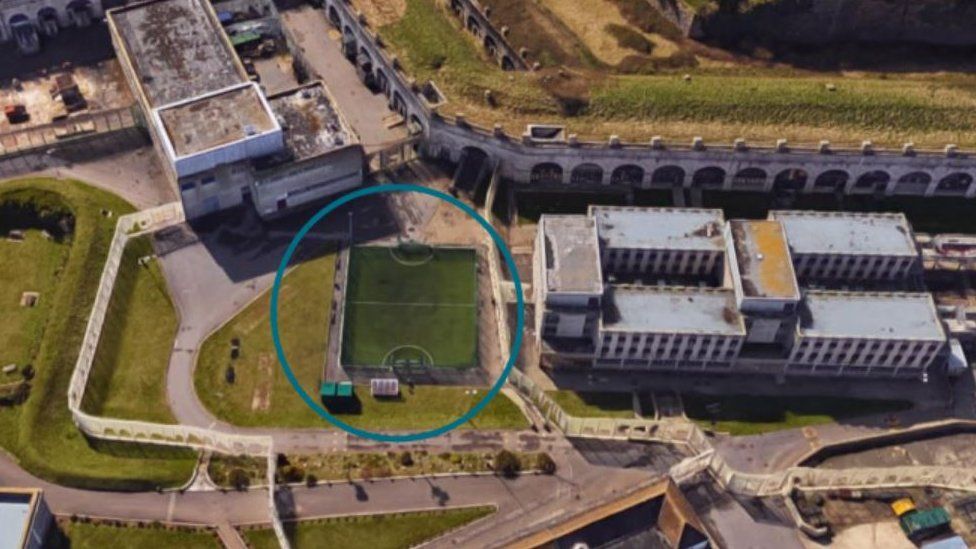 Dorset: Plans for extra places at Verne Prison - BBC News