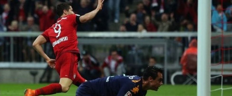 Robert Lewandowski: Striker scores five goals in nine minutes - BBC ...