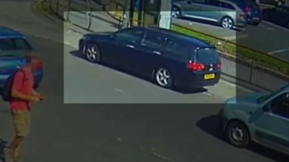 K-Dogg Bristol race attack: CCTV image of car released - BBC News