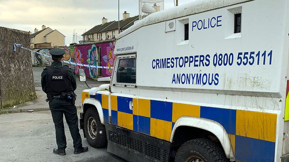 Londonderry: Man critically ill after double shooting - BBC News