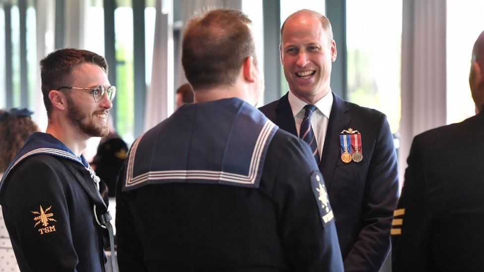 Prince William pays tribute to submariners at memorial unveiling - BBC News