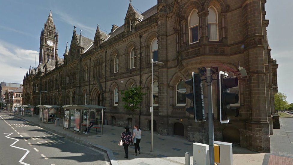 Middlesbrough Council faces budget cuts in bid to save £56m - BBC News