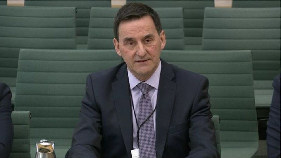 Education system financial challenges 'significant' - BBC News