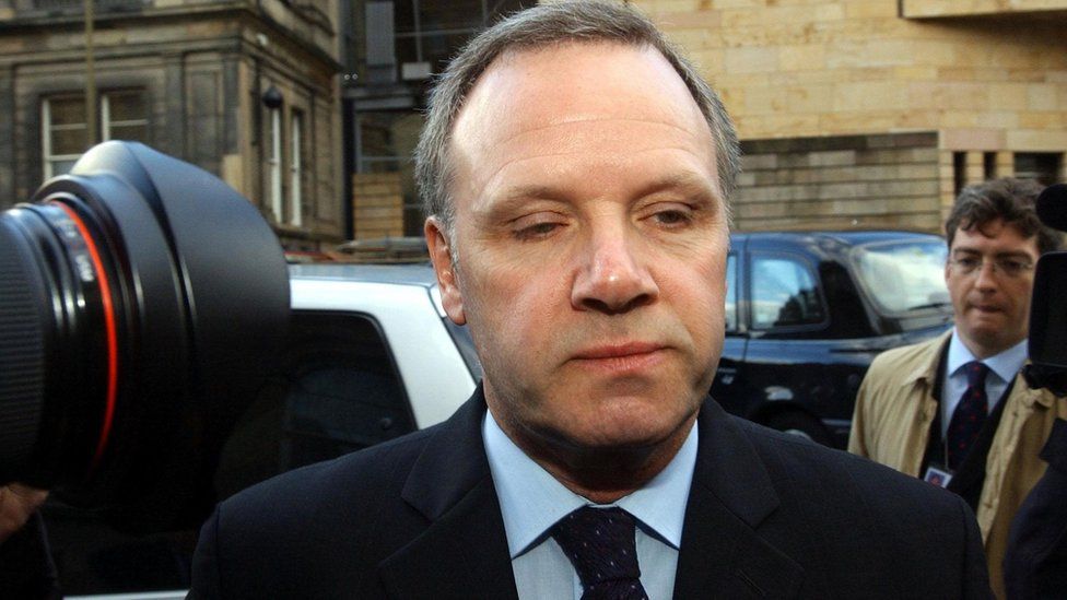 Jeremy Corbyn's full frontbench team unveiled - BBC News