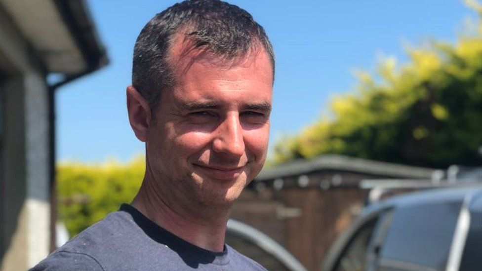 Honey bees nested in our chimney for over a year - BBC News