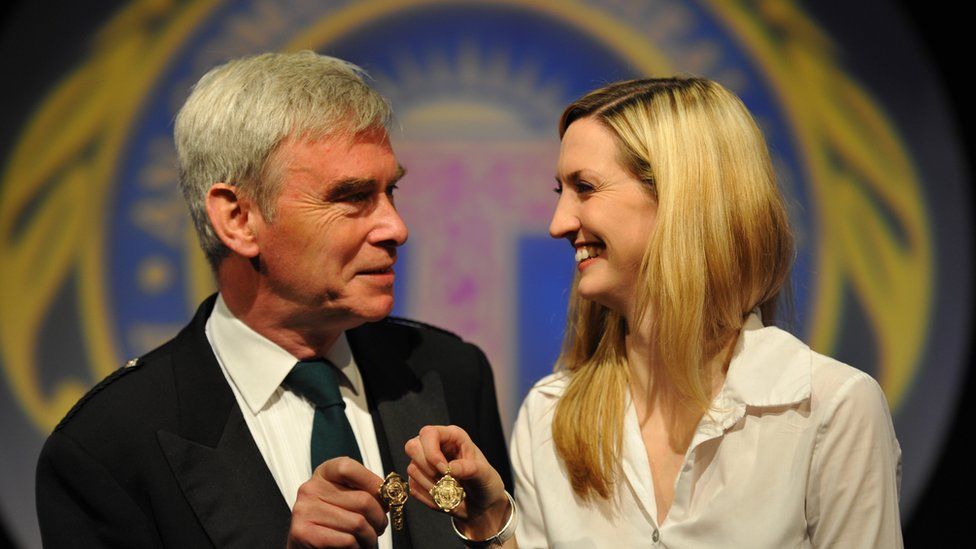 Joy Dunlop: 'Winning the Mòd was one of my proudest moments' - BBC News