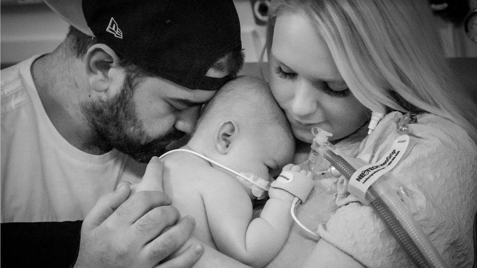 Poppy Harris: Milton Keynes coroner warns over forceps use - BBC News