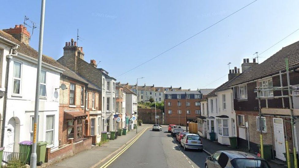 Folkestone: Two charged after man dies following assault - BBC News