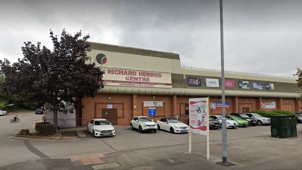 Three new walk-in vaccination centres to open in Nottinghamshire - BBC News