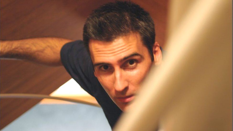 Ateb y Galw: Y cerddor Bethan Rhiannon - BBC Cymru Fyw