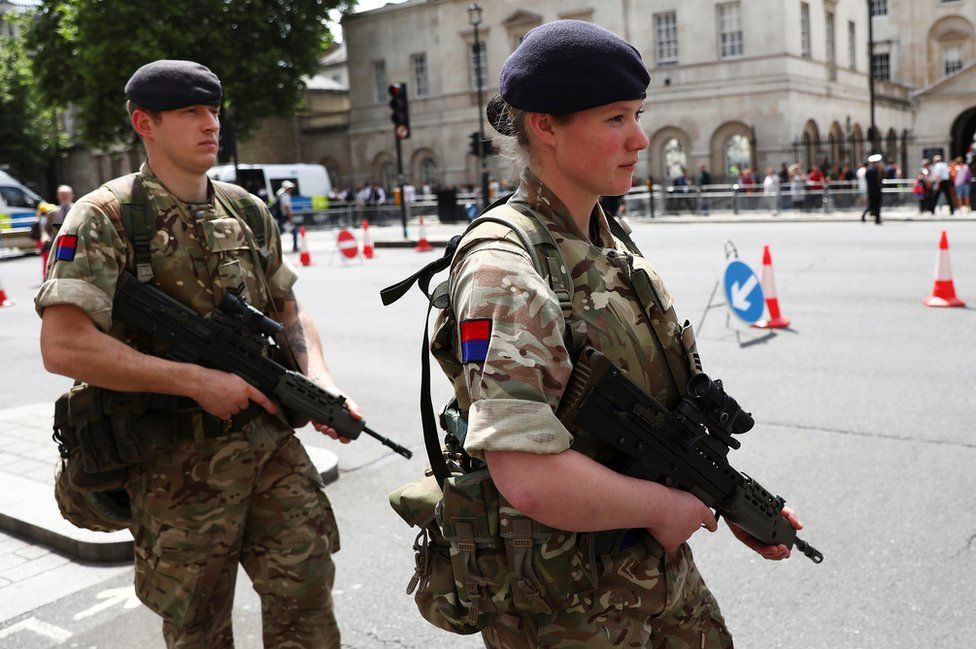Manchester attack: UK on alert after bombing - BBC News