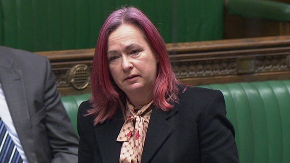 Covid: MP calls for law change for dementia patients - BBC News