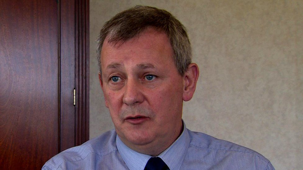 Health strike: Fresh pay offer rejected by unions - BBC News