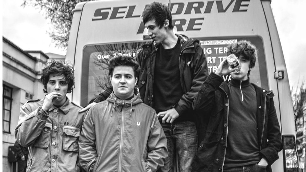 Merthyr Tydfil's Pretty Vicious gain fame before first album - BBC News