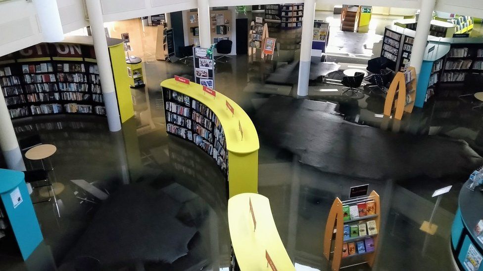 Worksop library counts cost of 'exceptional' flood damage - BBC News