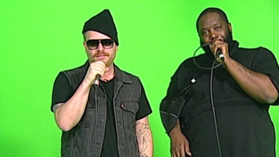 Killer Mike: Rapper defends gun ownership in NRA video - BBC News